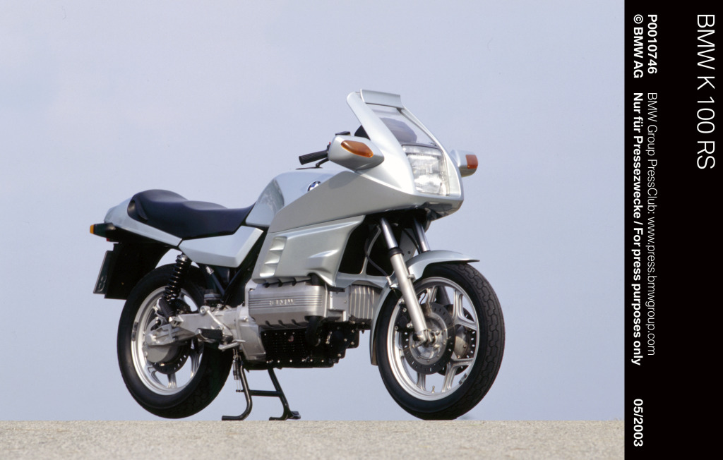 Fotos MOTOS BMW CON MOTOR DE AVIÓN Y DE COCHE (30 imágenes) - motorADN.com