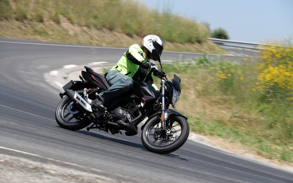 FICHA TECNICA RIEJU STRADA 125 2018 - motorADN.com