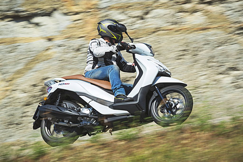 FICHA TÉCNICA SYM HD 300 - motorADN.com