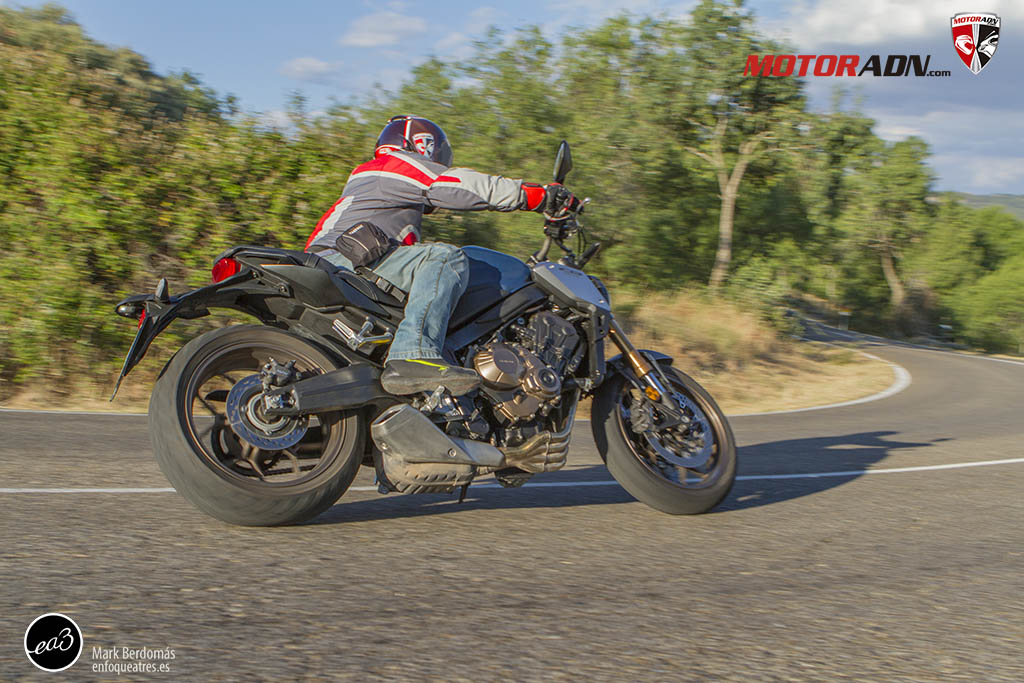 PRUEBA HONDA CB650 R 2019: NEO CAFÉ RACER ¡ESTÁ CLARO! - motorADN.com