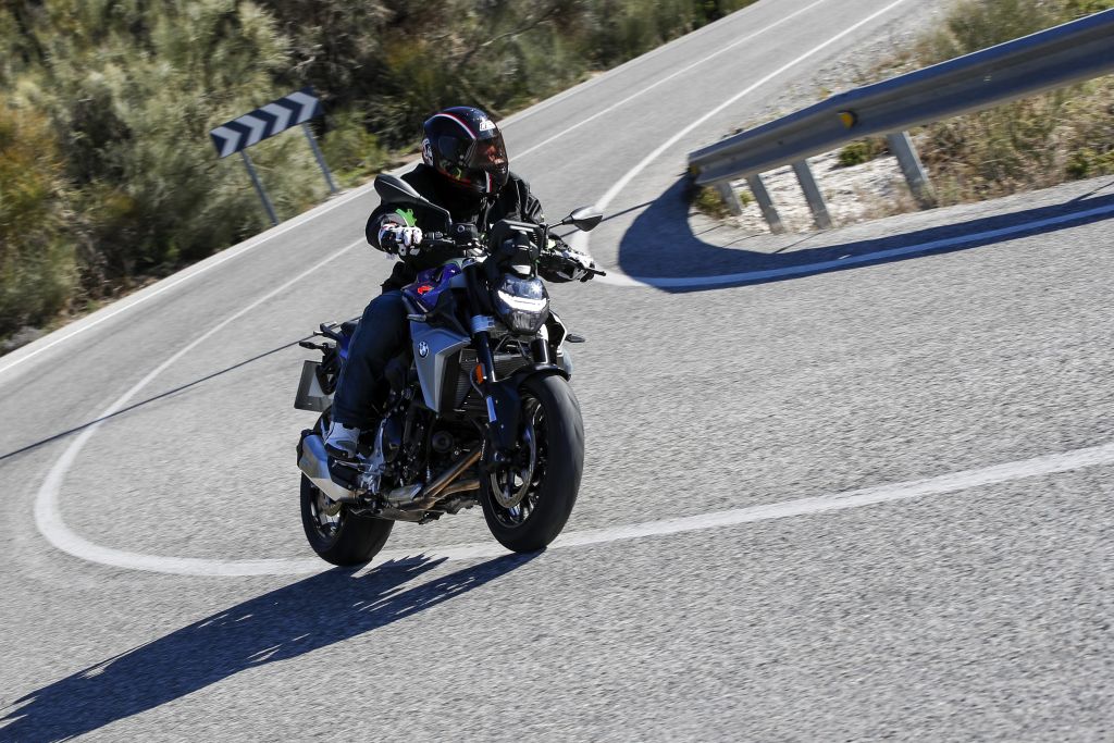 PRUEBA BMW F900R 2020: LA PRESENTACIÓN - motorADN.com