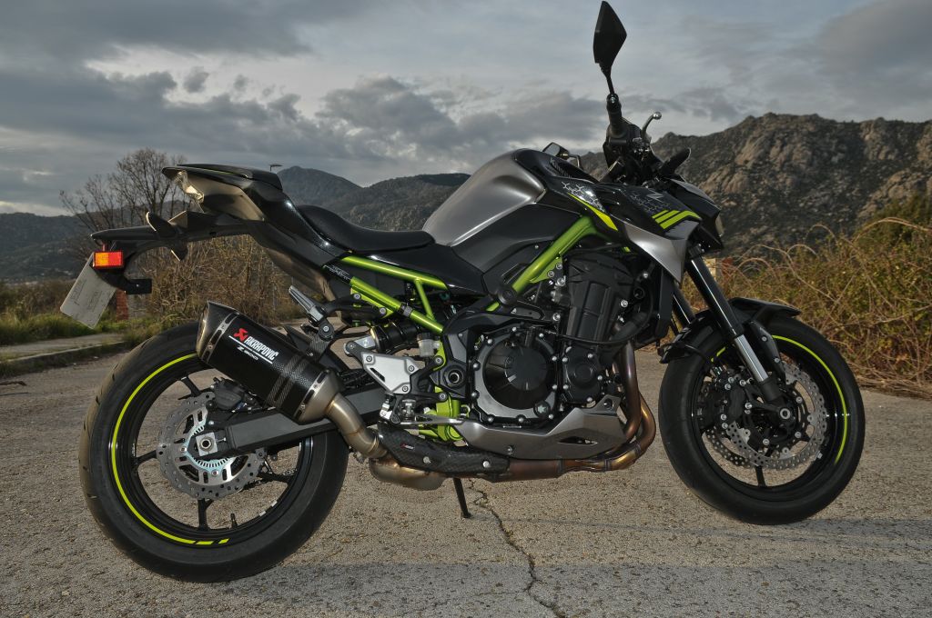 PRUEBA KAWASAKI Z900 2020: VERDE AÚN MAS BRILLANTE - motorADN.com