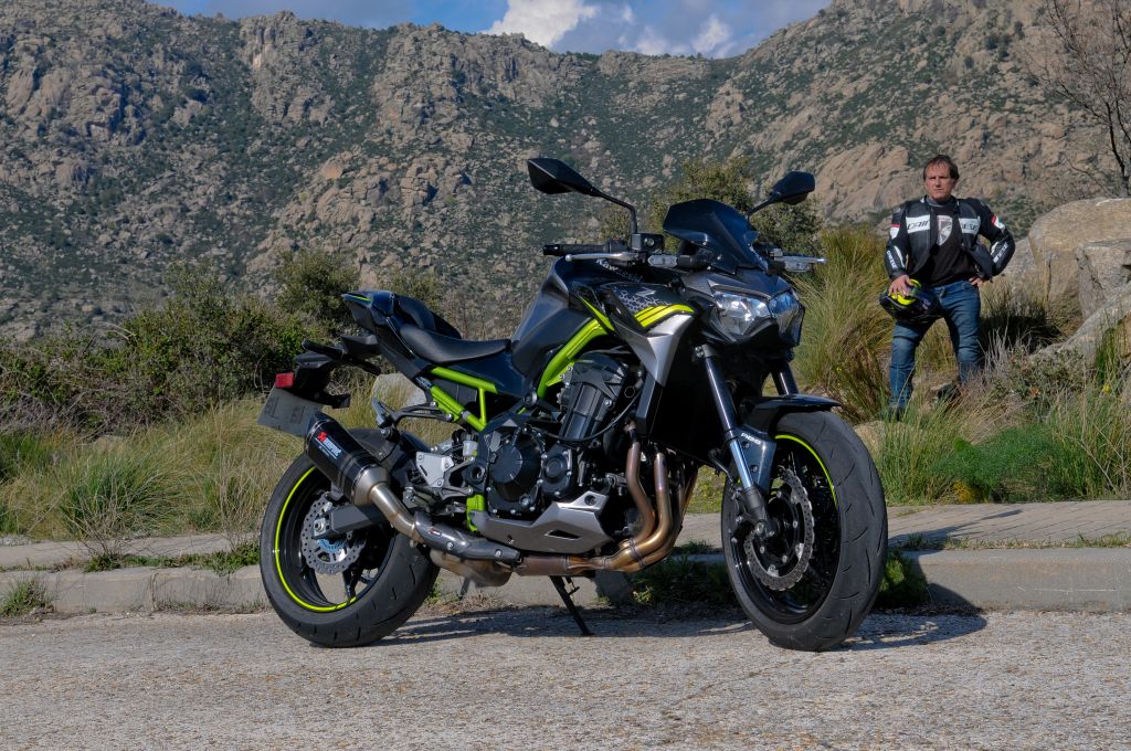 PRUEBA KAWASAKI Z900 2020: VERDE AÚN MAS BRILLANTE - motorADN.com