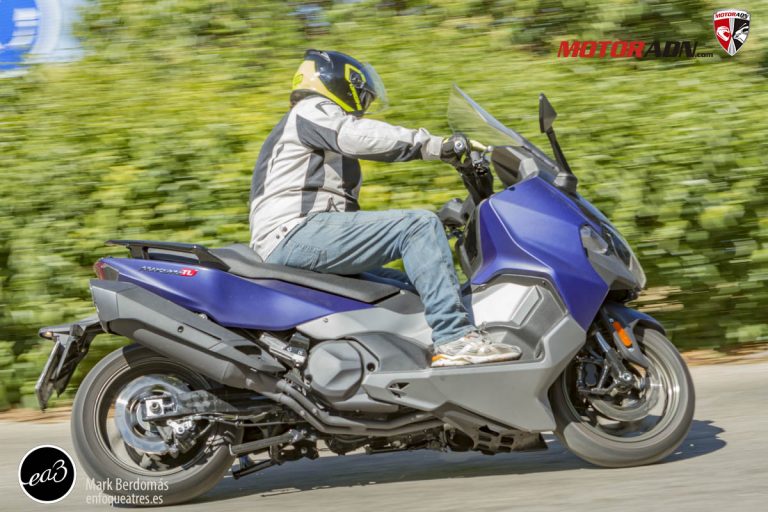 PRUEBA SYM TL 500 2020: LA GRAN RIVAL - motorADN.com